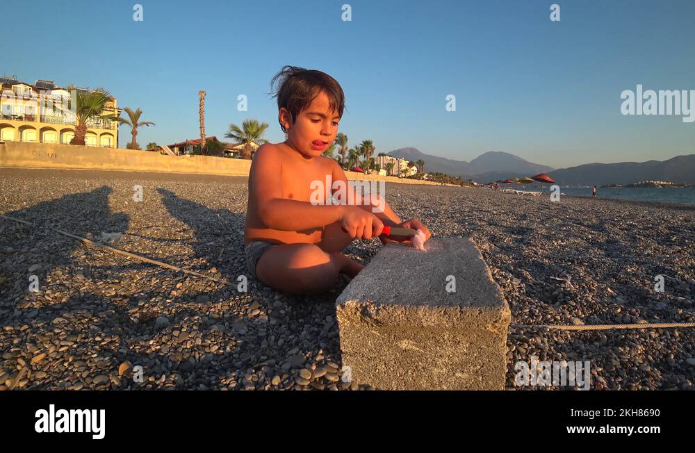 Street salesman Stock Videos & Footage - HD and 4K Video Clips - Alamy