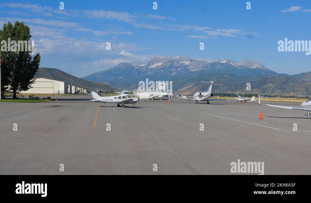 Jet ramp Stock Videos & Footage - HD and 4K Video Clips - Alamy