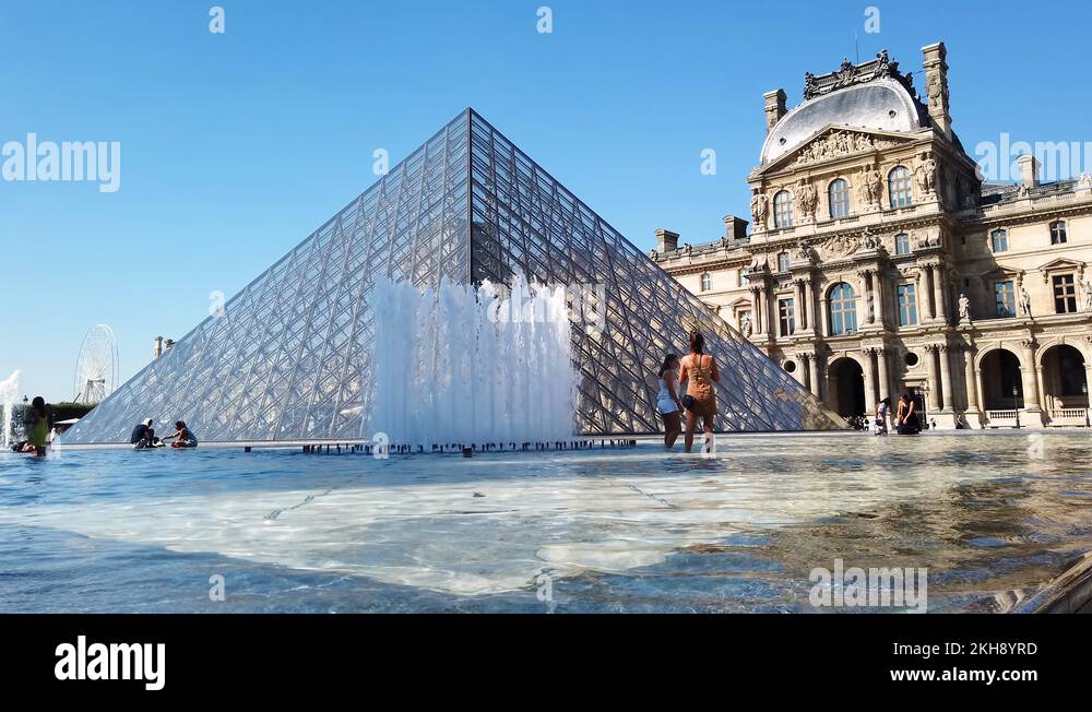 Louvre castle Stock Videos & Footage - HD and 4K Video Clips - Alamy