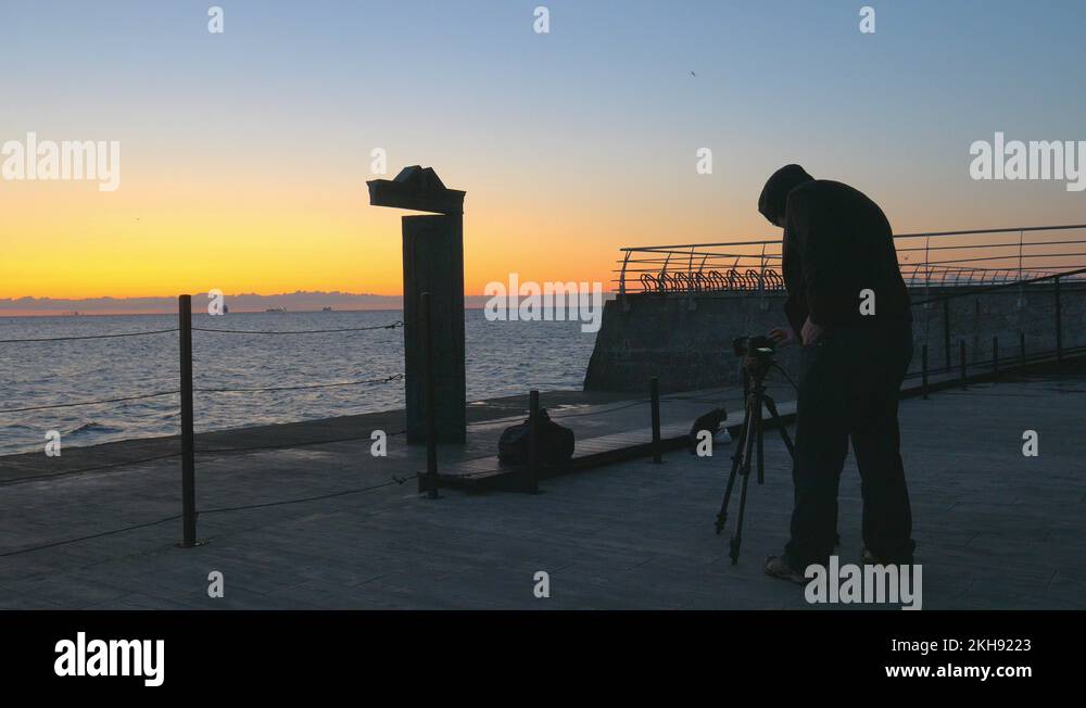 Symbolofodessa Stock Videos & Footage - HD and 4K Video Clips - Alamy