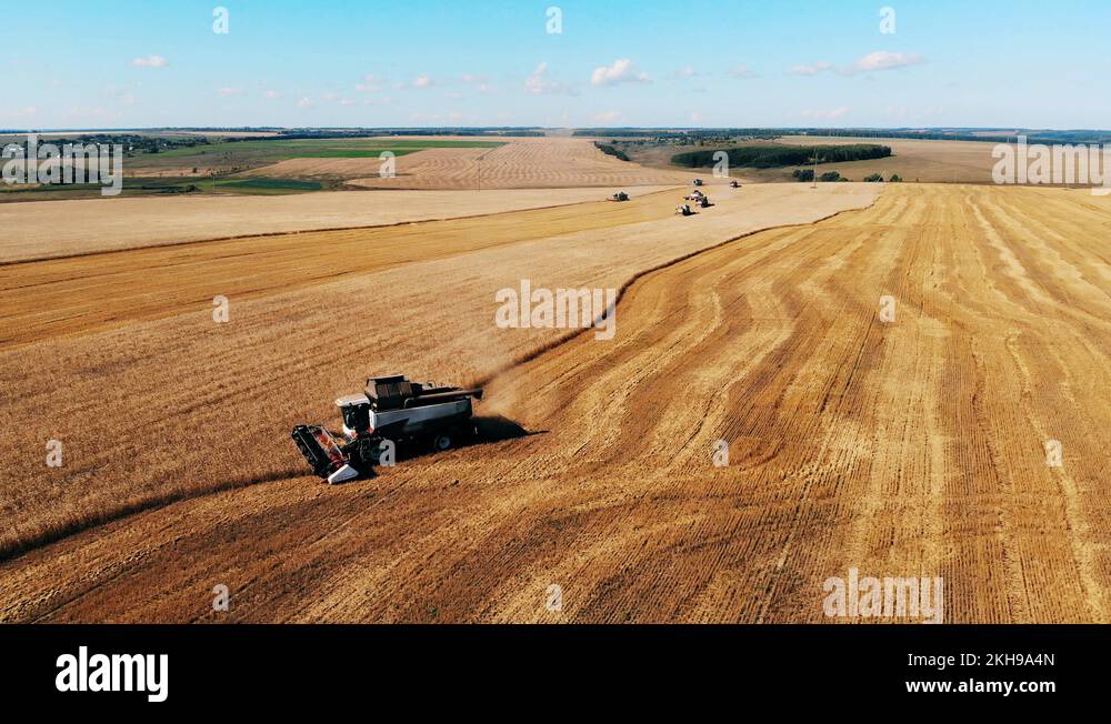Farming harvester Stock Videos & Footage - HD and 4K Video Clips - Alamy