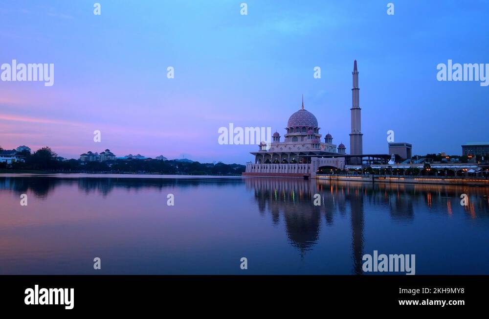 Dawn at masjid putra Stock Videos & Footage - HD and 4K Video Clips - Alamy