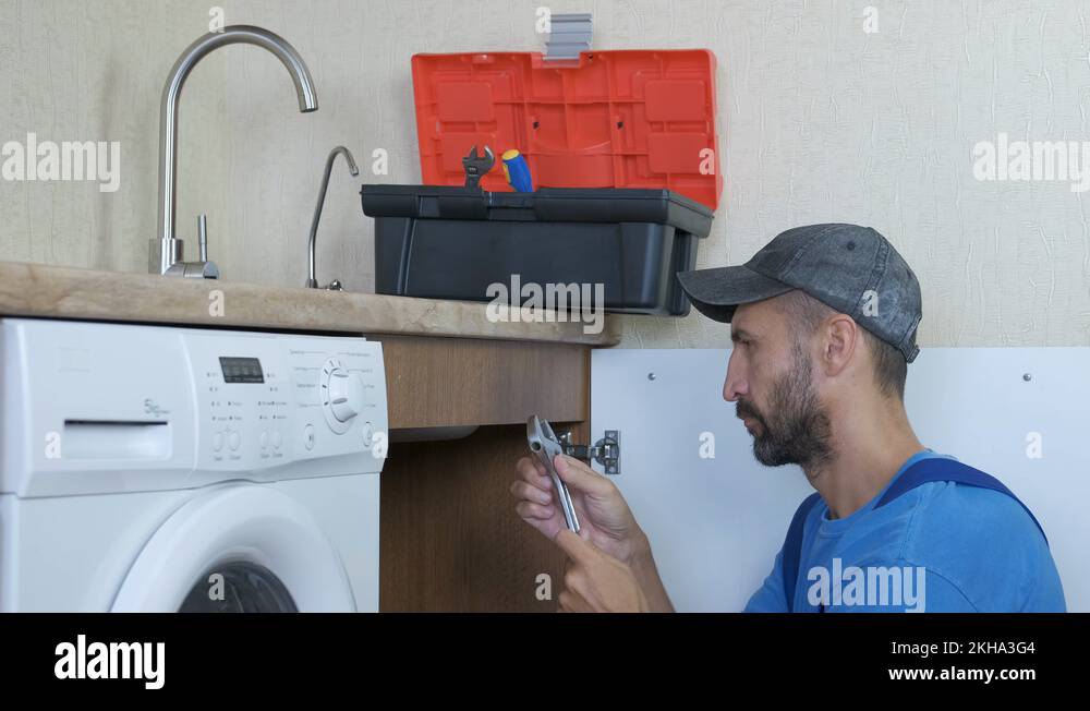 Faucet screw Stock Videos & Footage - HD and 4K Video Clips - Alamy