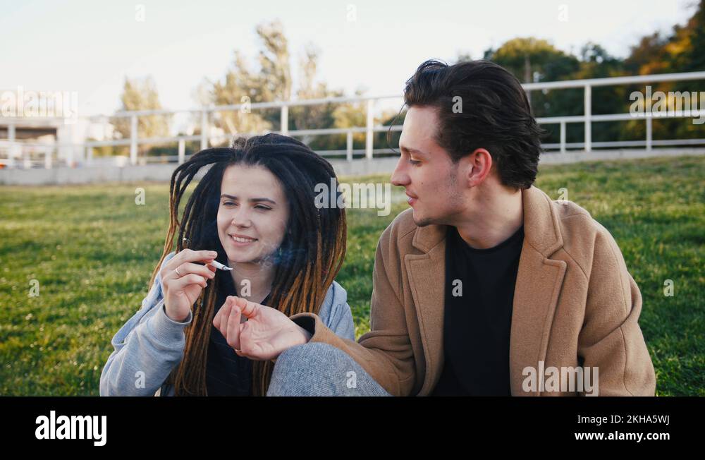 Joint grass Stock Videos & Footage - HD and 4K Video Clips - Alamy