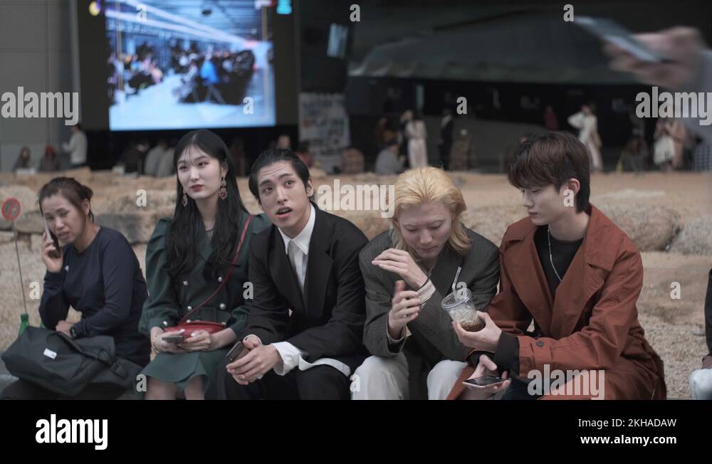 (Korea) Seoul Fashion Week - Korean models sit together Stock Video ...