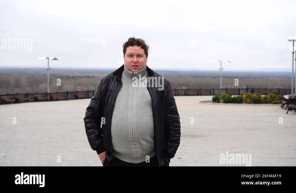 Fat man hi Stock Videos & Footage - HD and 4K Video Clips - Alamy