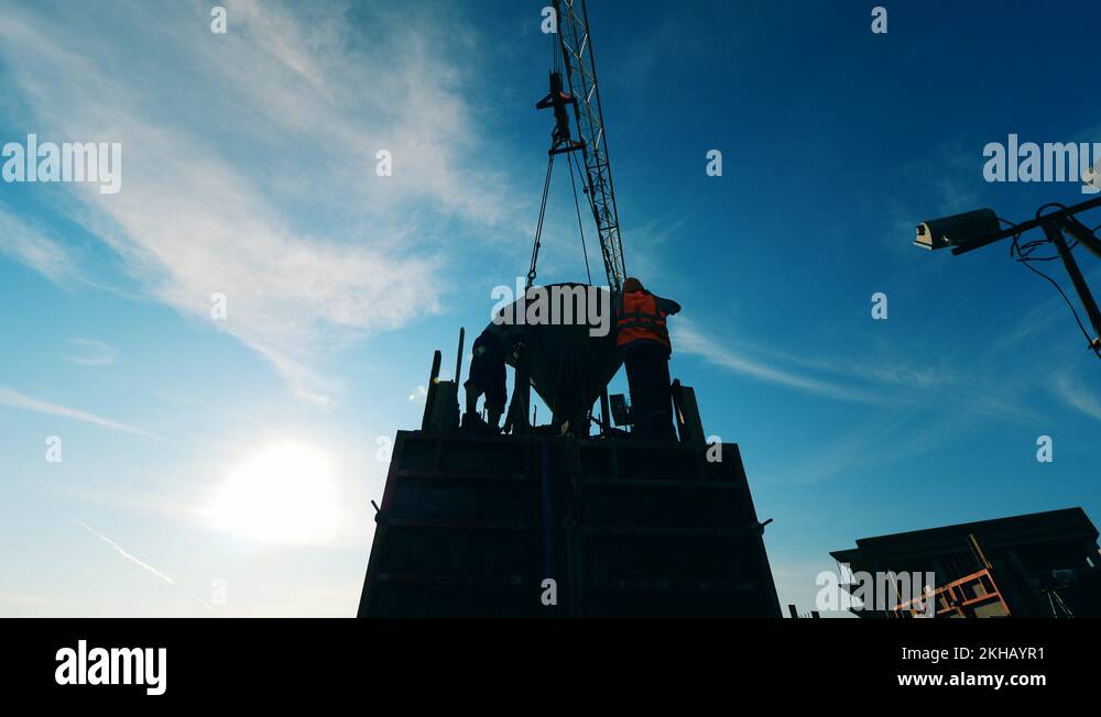 Builders platform Stock Videos & Footage - HD and 4K Video Clips - Alamy