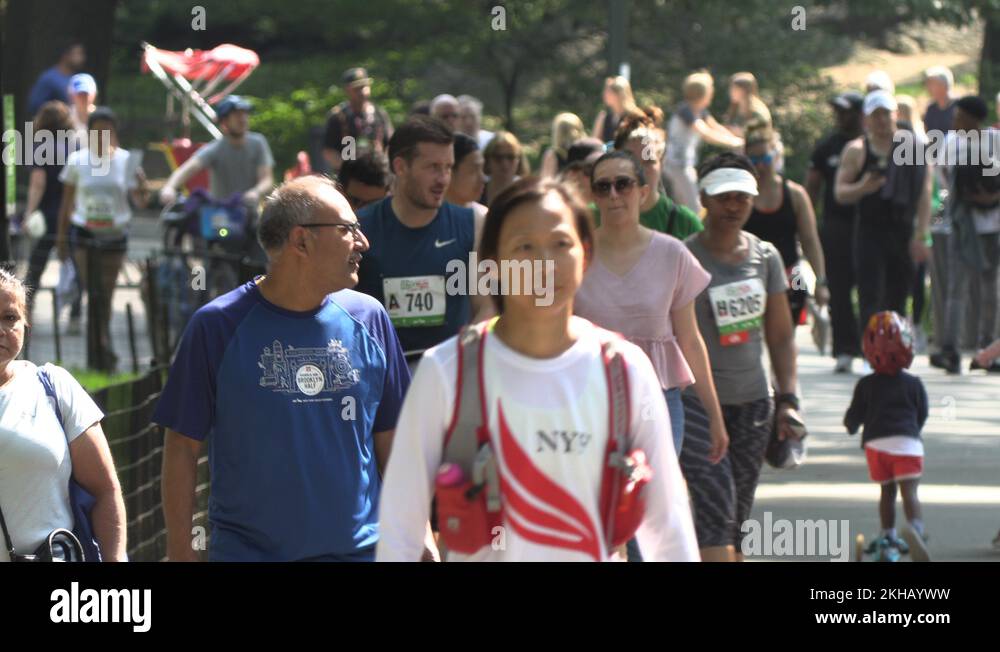Central park crowd Stock Videos & Footage - HD and 4K Video Clips - Alamy