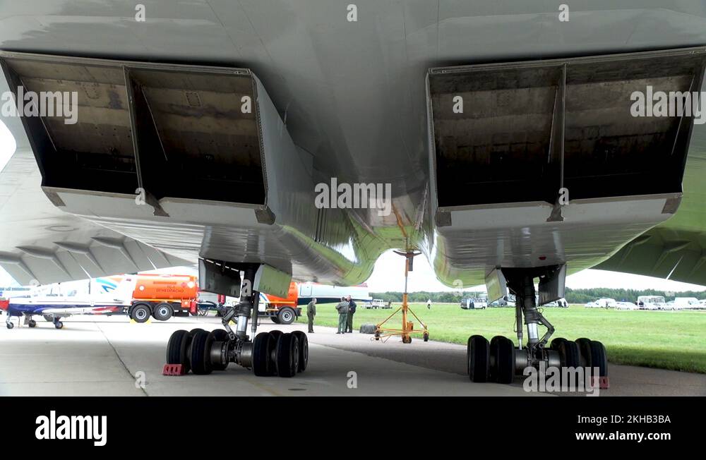 Tupolev tu 144 supersonic passenger aircraft Stock Videos & Footage ...