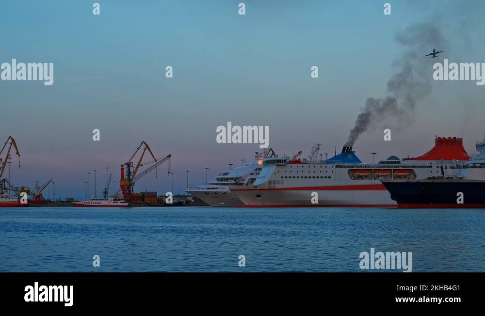 Crete heraklion harbour yachts in harbour Stock Videos & Footage - HD ...