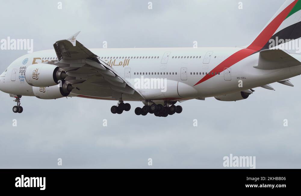 Airbus A380 approach and landing Stock Video Footage - Alamy