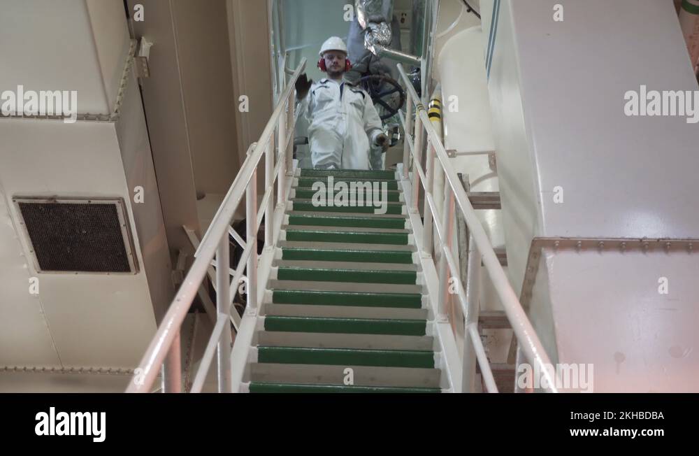 Vessel engine room Stock Videos & Footage - HD and 4K Video Clips - Alamy