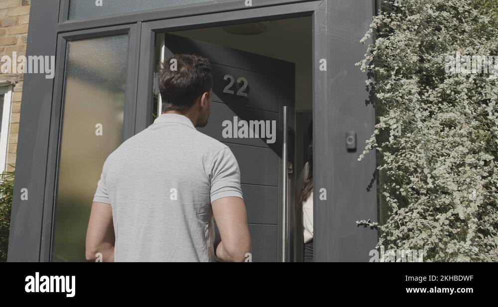 Receiving package door Stock Videos & Footage - HD and 4K Video Clips ...