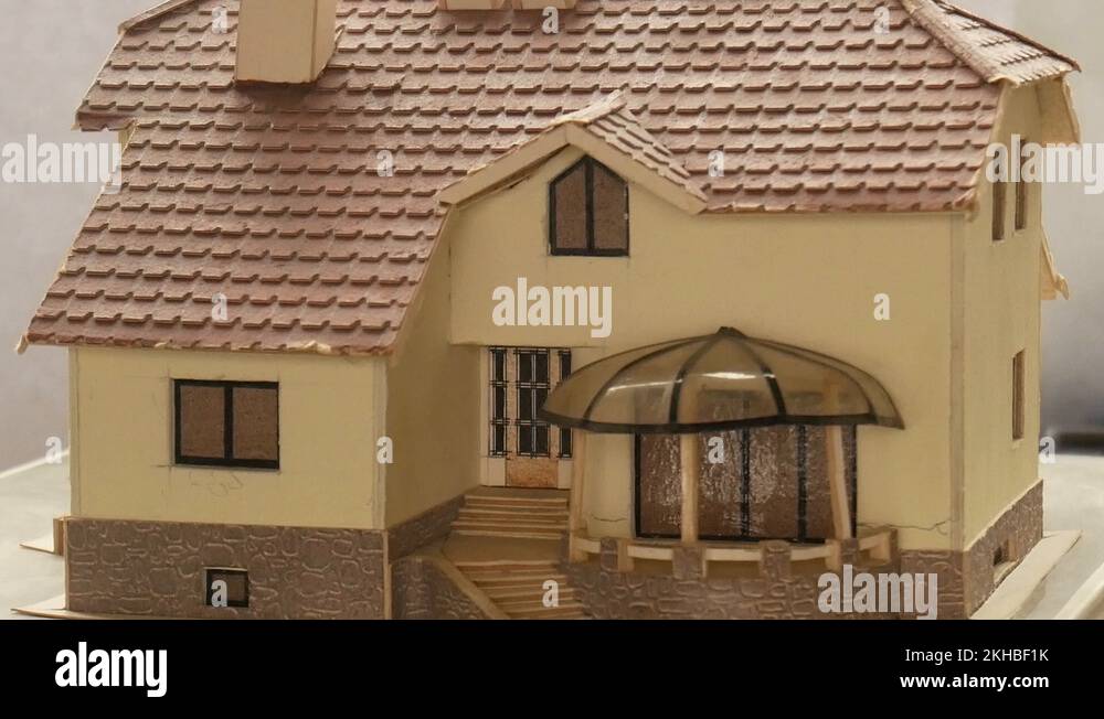 Cottage house model Stock Videos & Footage - HD and 4K Video Clips - Alamy
