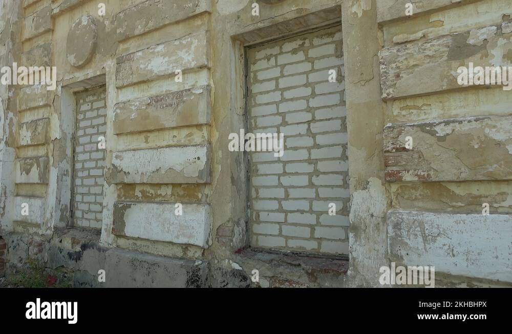 Family old windows Stock Videos & Footage - HD and 4K Video Clips - Alamy