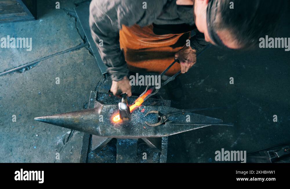 Uniform shapes Stock Videos & Footage - HD and 4K Video Clips - Alamy