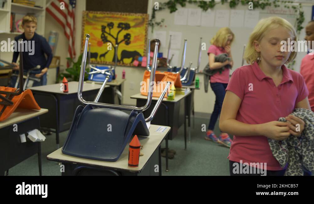 School grade group learning Stock Videos & Footage - HD and 4K Video ...