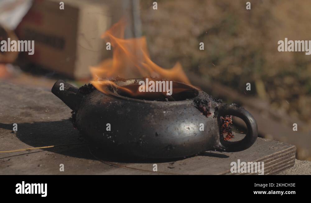 Clay pot tea Stock Videos & Footage - HD and 4K Video Clips - Alamy