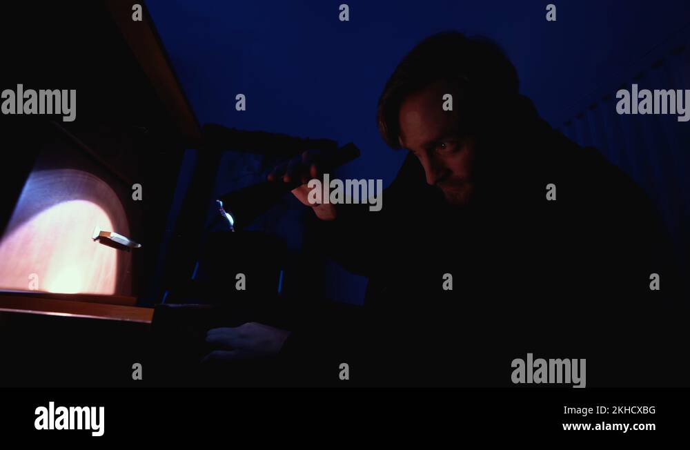 Break in crime Stock Videos & Footage - HD and 4K Video Clips - Alamy