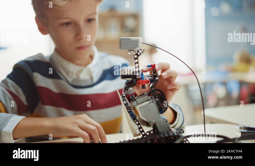 Schoolboy Builds Robot, Uses Laptop to Program Software for Robotics ...