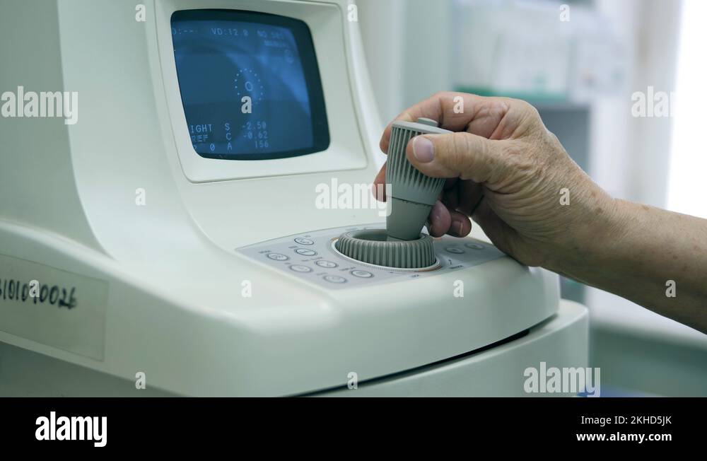 Eye scanning machine Stock Videos & Footage - HD and 4K Video Clips - Alamy