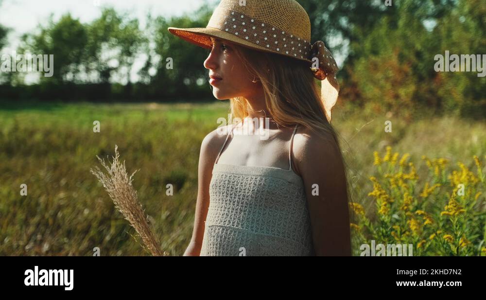 Closeup Preteen Girl Stock Videos And Footage Hd And 4k Video Clips Alamy