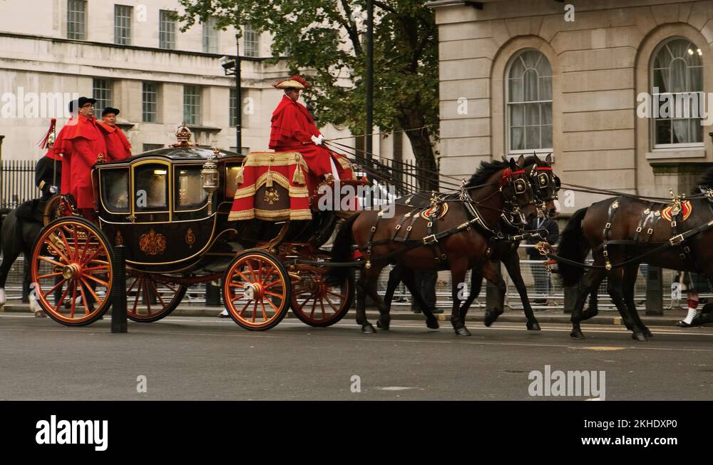 Royal coach Stock Videos & Footage - HD and 4K Video Clips - Alamy