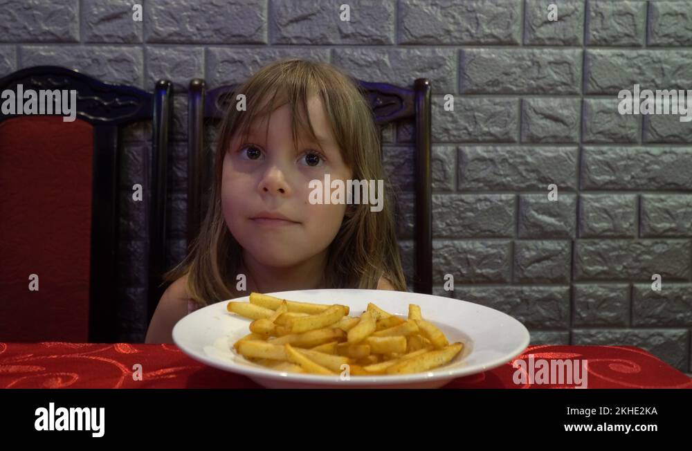 Blond girl eating chips Stock Videos & Footage - HD and 4K Video Clips ...