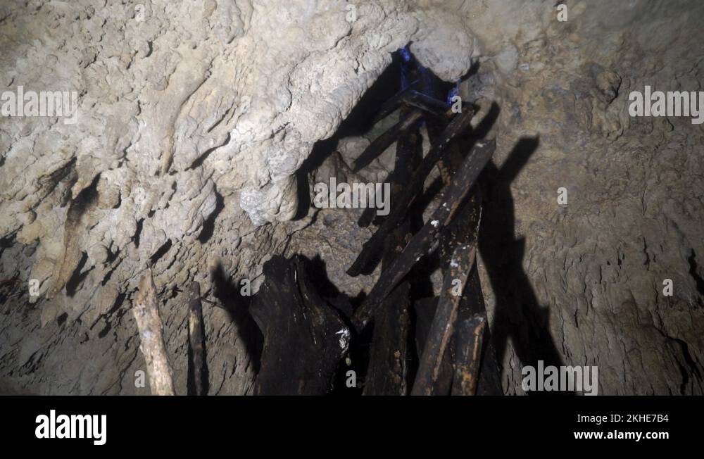 Cave diving in underwater caves of Yucatan Mexico cenotes Stock Video ...