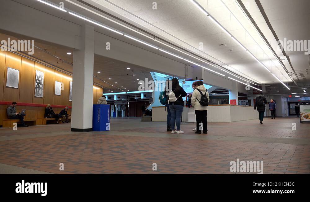 Student center lobby Stock Videos & Footage - HD and 4K Video Clips - Alamy