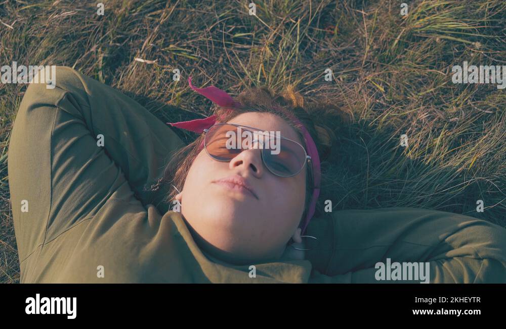 Grass plus Stock Videos & Footage - HD and 4K Video Clips - Alamy