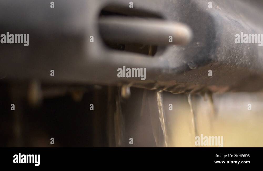 Dent defect Stock Videos & Footage - HD and 4K Video Clips - Alamy