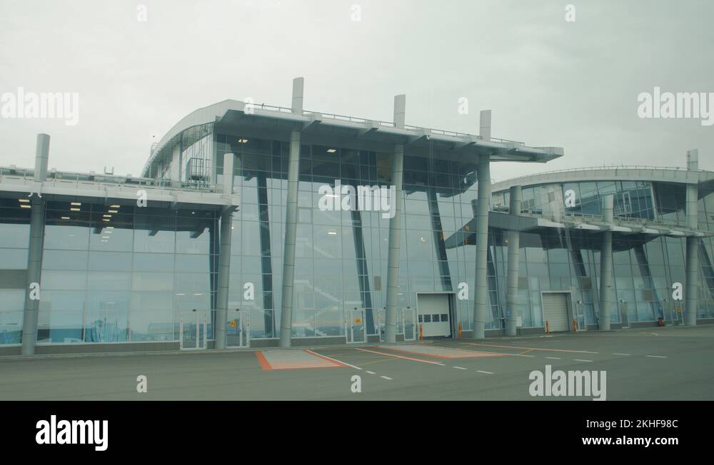 Airport terminal exterior Stock Videos & Footage - HD and 4K Video ...