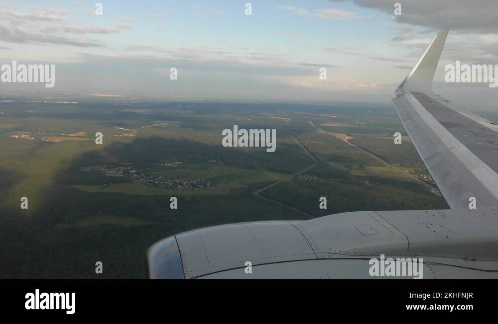 Engine nacelle Stock Videos & Footage - HD and 4K Video Clips - Alamy