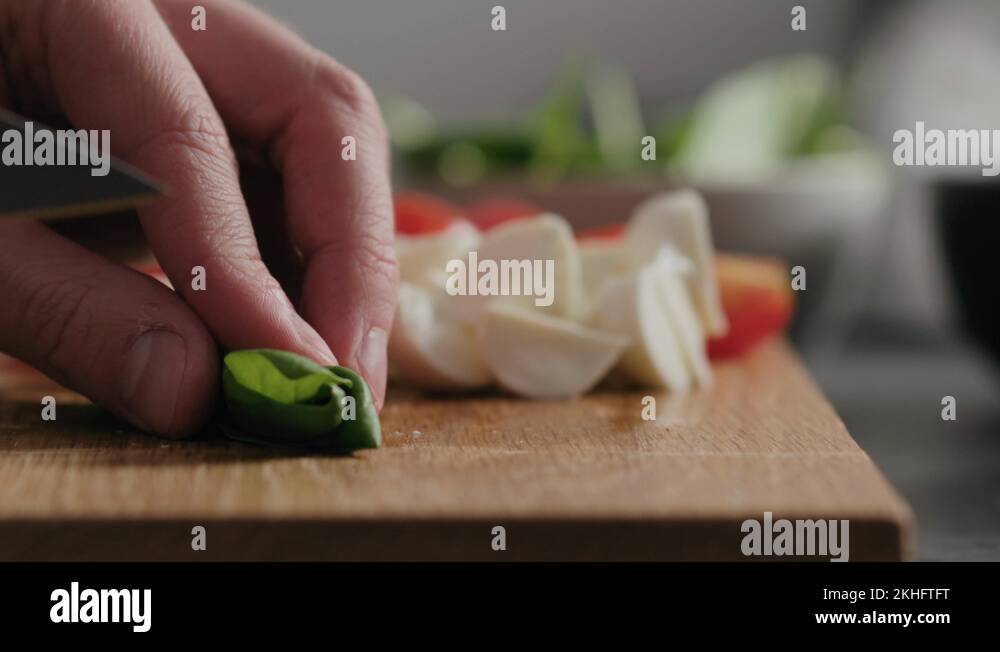 Chopping spinach Stock Videos & Footage - HD and 4K Video Clips - Alamy
