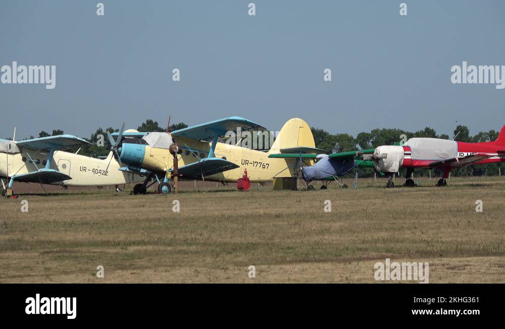 Aircraft fleet Stock Videos & Footage - HD and 4K Video Clips - Alamy