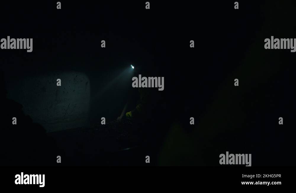Tunnel inca Stock Videos & Footage - HD and 4K Video Clips - Alamy