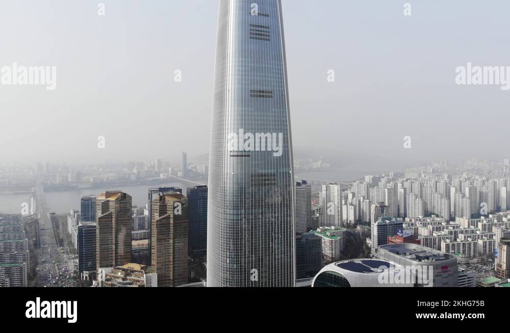 Flying back from Lotte World Tower, tallest building of Seoul city ...