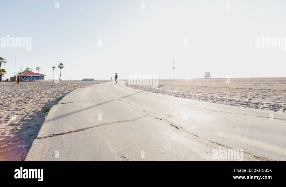 Beach pathway Stock Videos & Footage - HD and 4K Video Clips - Alamy