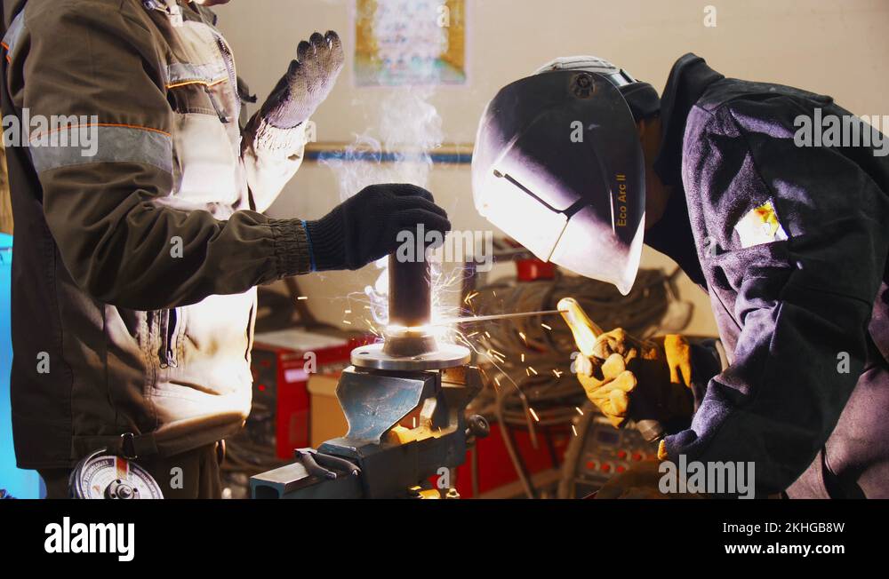 Weld plant Stock Videos & Footage - HD and 4K Video Clips - Alamy
