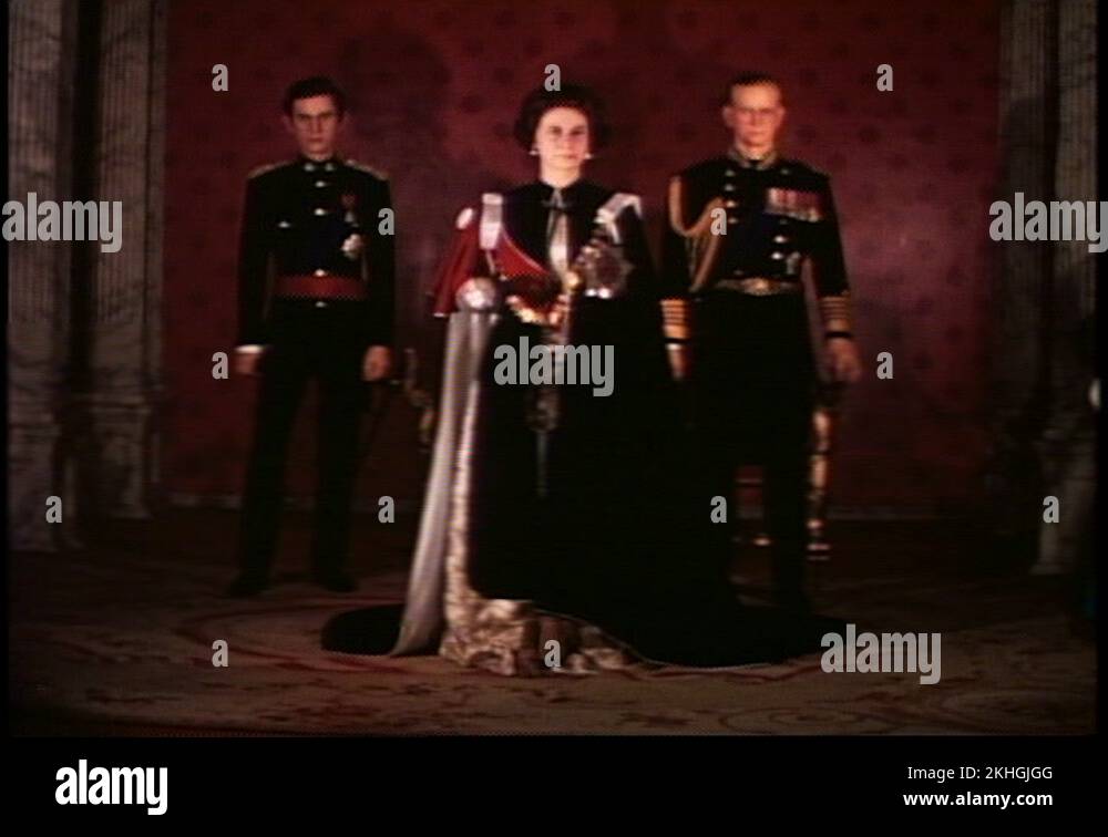 LONDON, ENGLAND, 1976, Tussauds Wax Museum, royal family Stock Video ...