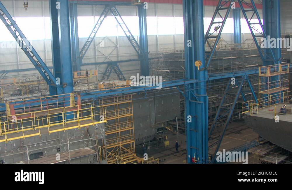 Shipyard hall Stock Videos & Footage - HD and 4K Video Clips - Alamy