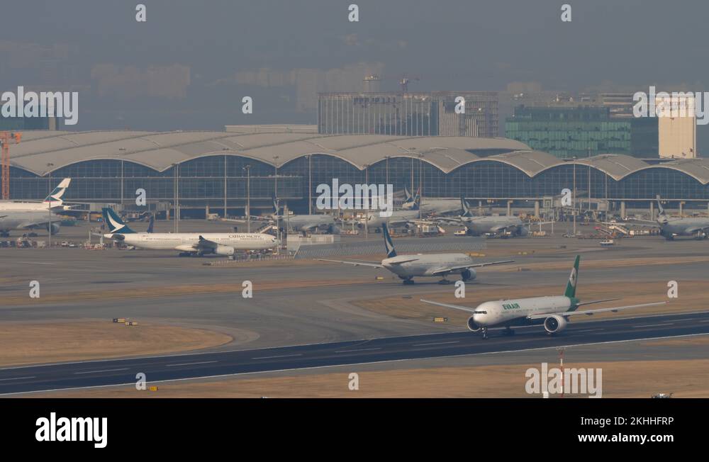 EVA Air Boeing 777 departure from Hong Kong Stock Video Footage - Alamy