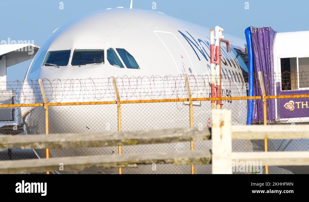 Close-up cockpit view Airbus A330 Stock Video Footage - Alamy