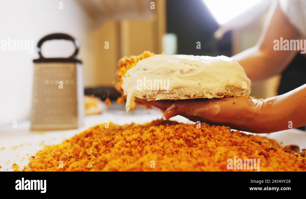 Crumble bakery Stock Videos & Footage - HD and 4K Video Clips - Alamy