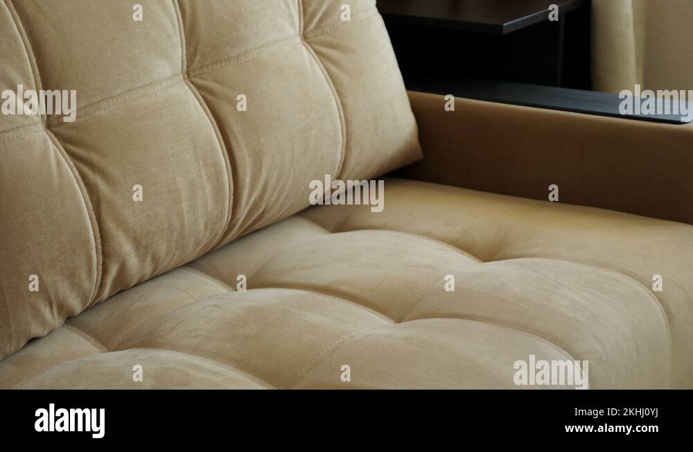 Fat folds Stock Videos & Footage - HD and 4K Video Clips - Alamy