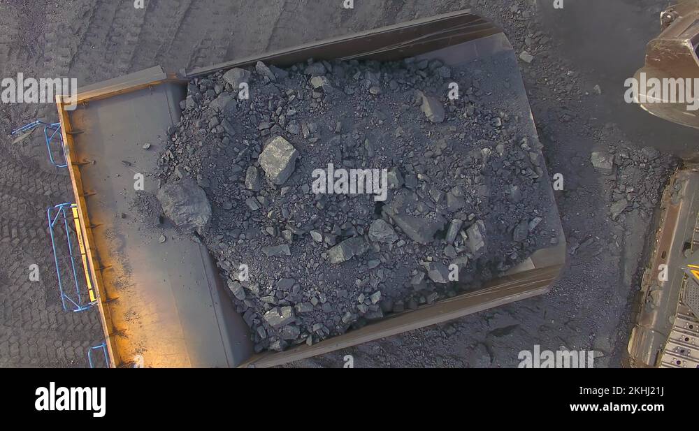 Coal loads Stock Videos & Footage - HD and 4K Video Clips - Alamy