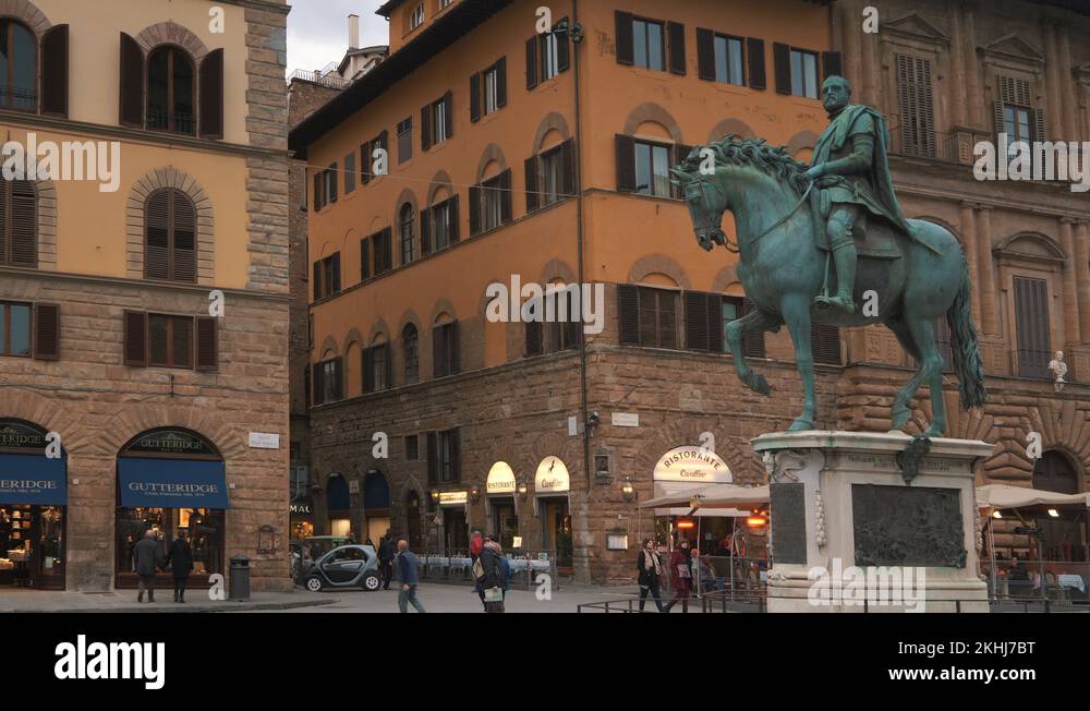 Statue of cosimo de medici Stock Videos & Footage - HD and 4K Video ...