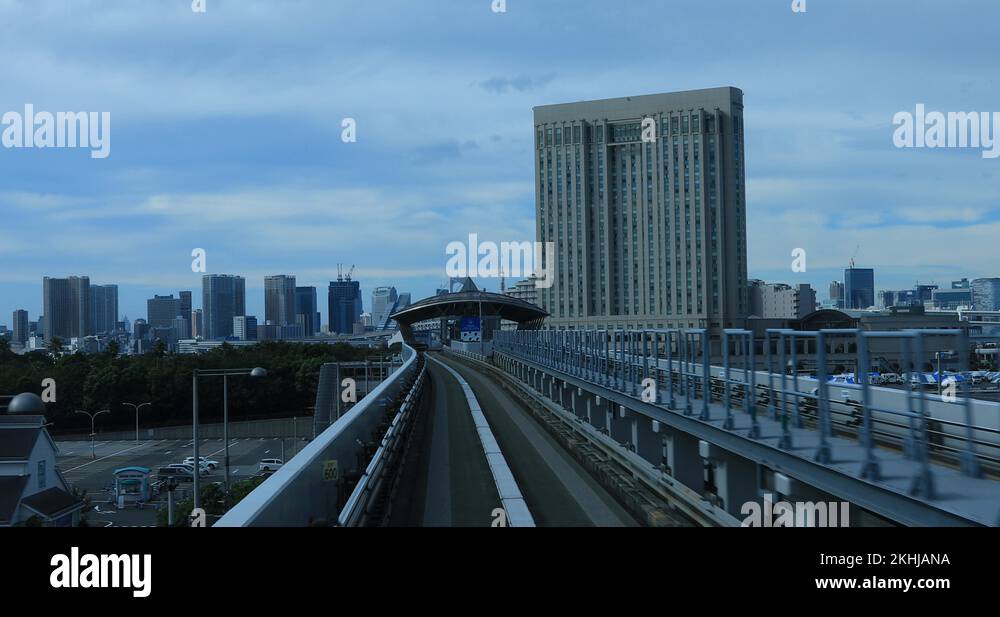 A front point of view on the railway at Yurikamome line in Tokyo Stock ...