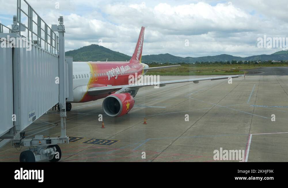 Vietjet air vietnam airplane Stock Videos & Footage - HD and 4K Video ...